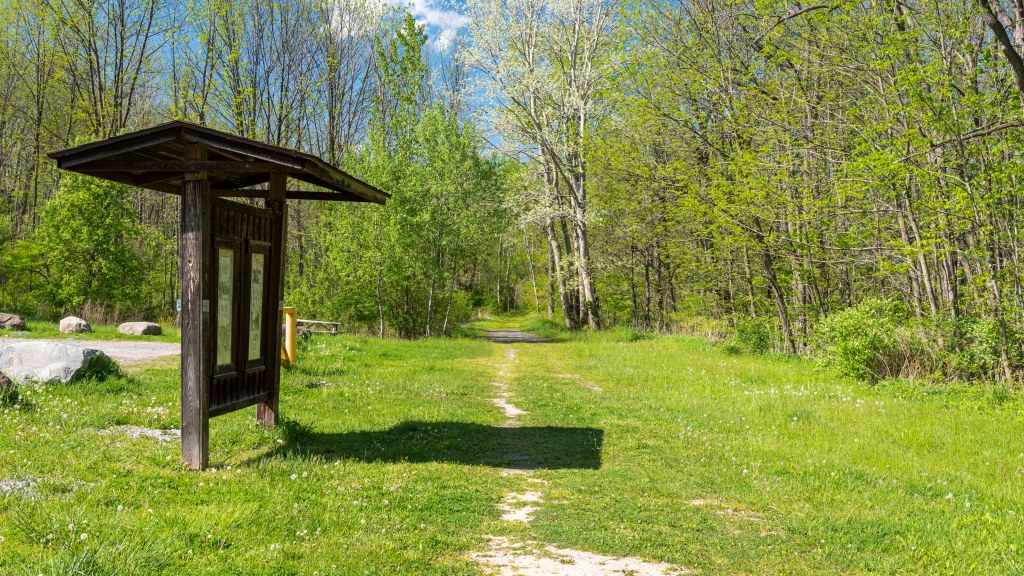 Hiking along the Genesee: York Landing – Fowlerville – Genesee Valley ...